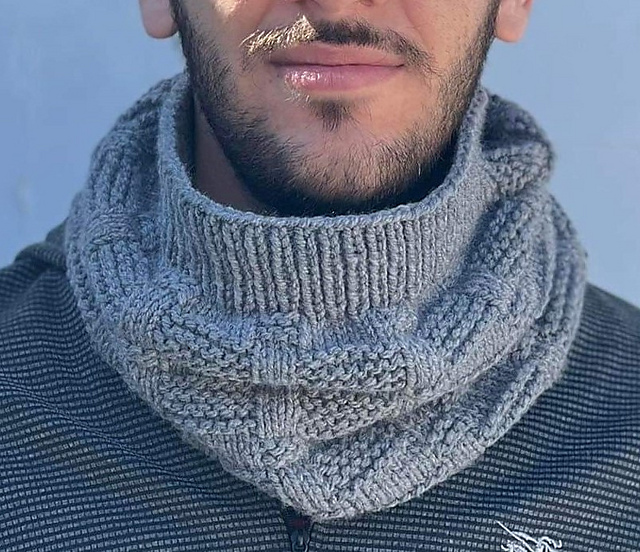 Ravelry: Blocks Cowl pattern by Iman Dannan