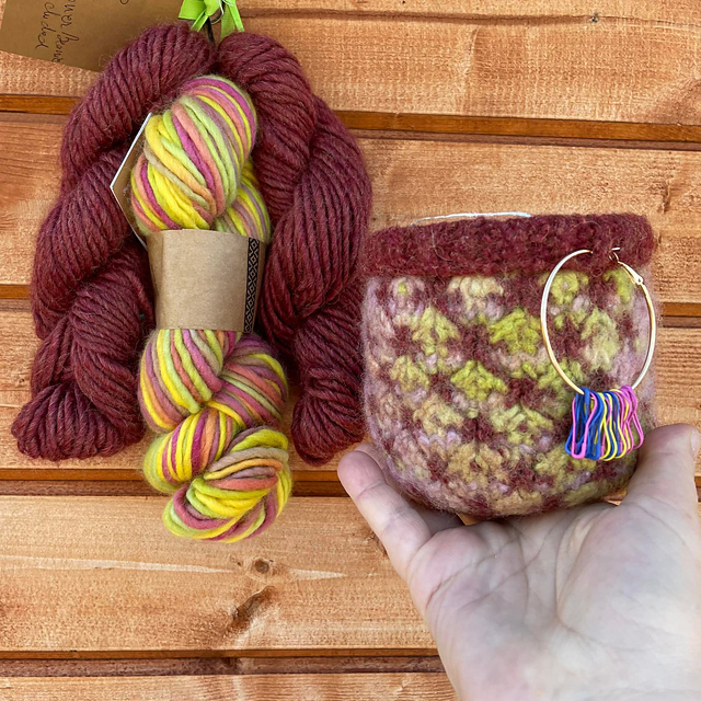 Ravelry: Thorns yarn bowl pattern by Diana Mcdougall