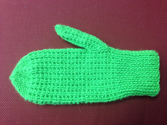 Ravelry: Broken Rib Mittens pattern by Ann Szwarc
