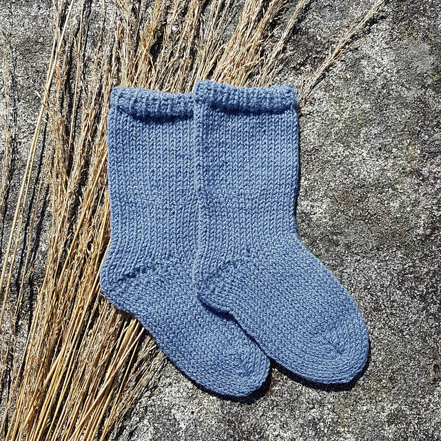 Ravelry: Simle strømper pattern by Ine Helland