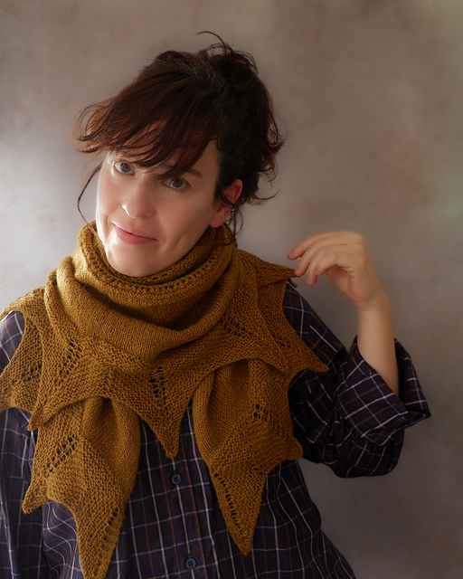 Ravelry: Dawn Shawl pattern by Ines Garcia