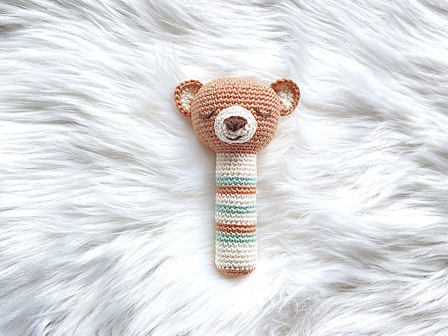 Ravelry: Little bear rattle pattern by Ingrid Geerings