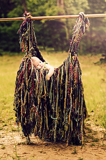 Ravelry: Fringe Edged Photo Prop pattern by Inner Hooker