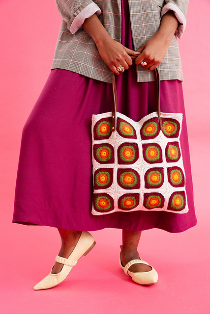 Ravelry: Nora Bag pattern by Katherine Laight