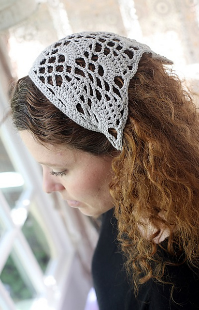 Ravelry: Lacy Headscarf pattern by Emma Escott
