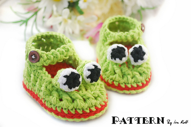 Ravelry: Crazy Eyes Frog Booties pattern by Ira Rott
