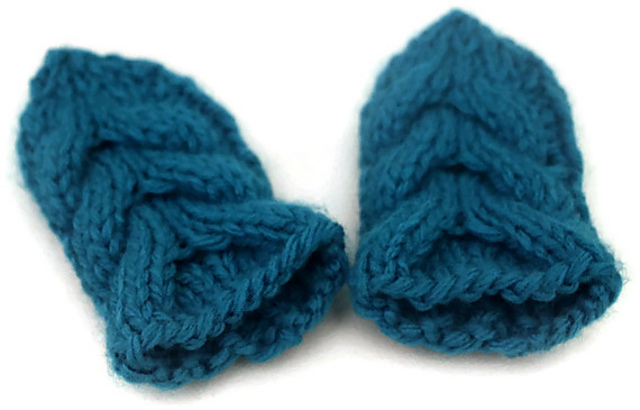 Ravelry: Baby Bella Mittens pattern by Aoifa Anctil