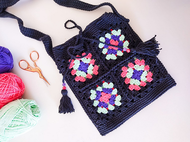 Ravelry: Patrón Grannysquares Bag pattern by Isabel Montiel