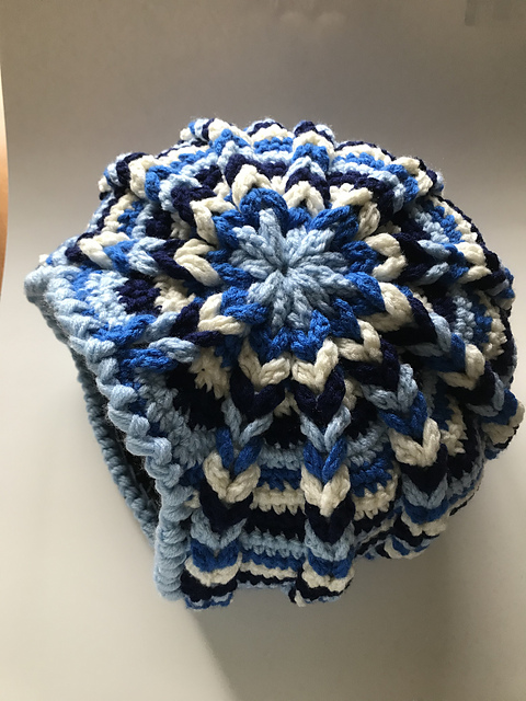 Ravelry: Cozy Pet Cave pattern by Debra Ulrich