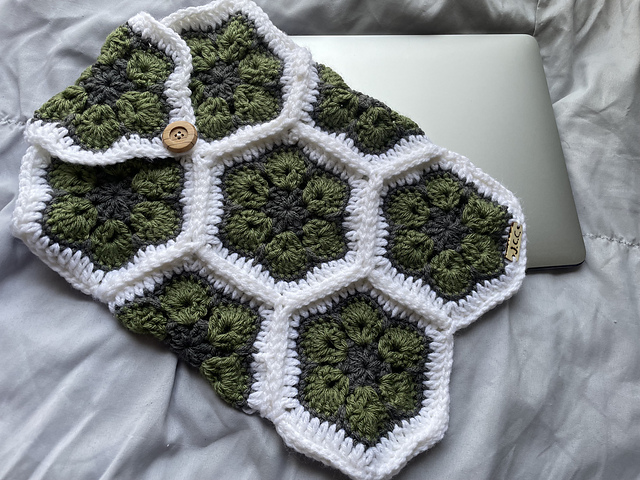 Ravelry: Hexagonal Laptop Sleeve pattern by Jenna Magness