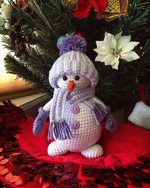 Ravelry: My Little Snowman pattern by Jenny Amshen
