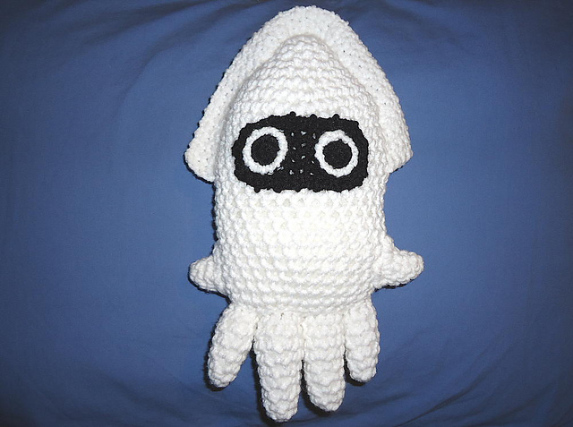 Ravelry: Blooper amigurumi pattern by Jennie Faith