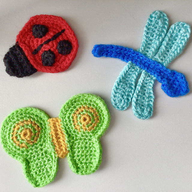 Ravelry: Dragonfly, Ladybug & Butterfly motif set pattern by Jennie Faith