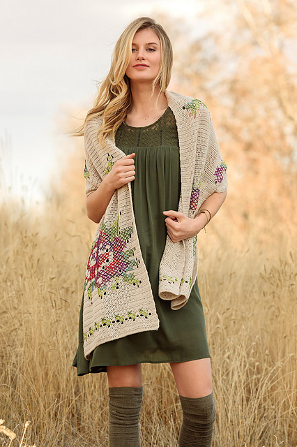 Ravelry: Garden Path Wrap pattern by Natasha Robarge