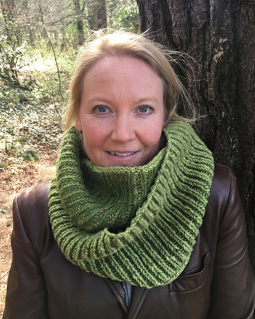 Ravelry: Loingseach pattern by Jennifer Shiels Toland