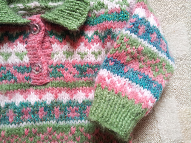 Ravelry: Jaccol's Fair Isle Trio Baby Jumpers - Style 3