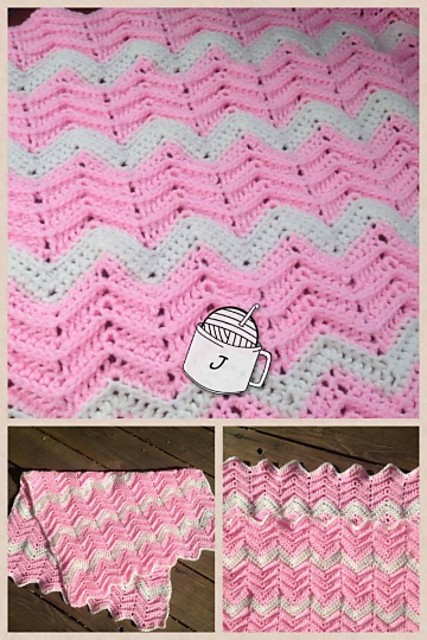 Ravelry: Ridged Ripple Blanket pattern by Jackie Benjamin