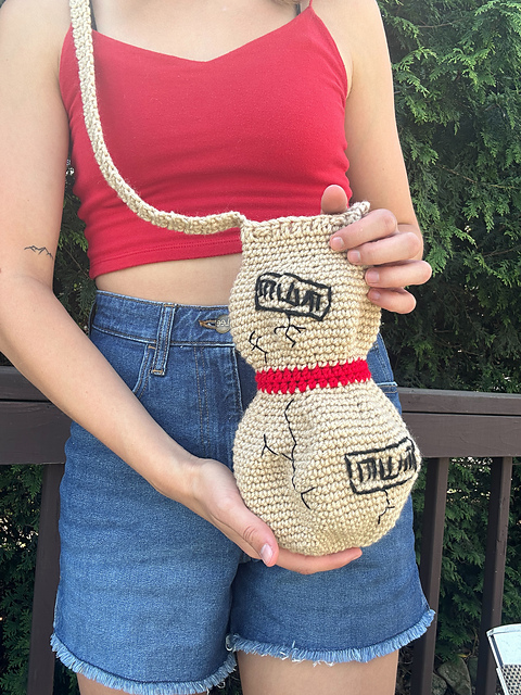 Ravelry: Naruto Gaara sand gourd bag pattern by Jade