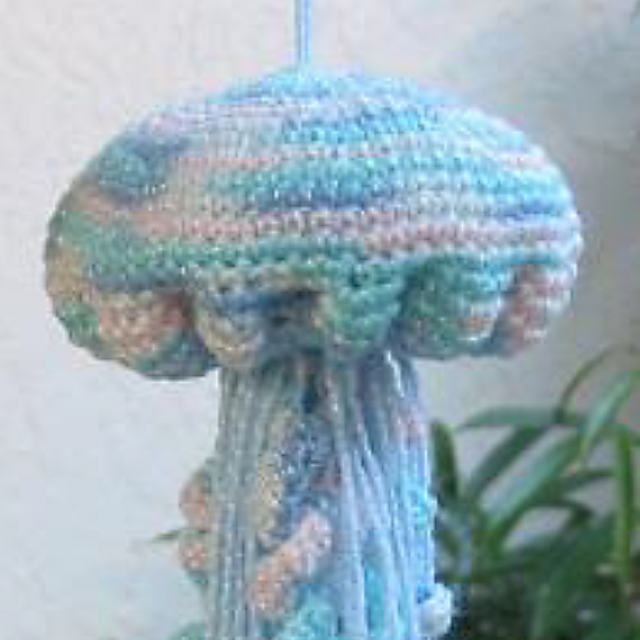 Ravelry: Jessica's Jellyfish pattern by Jagged Edges