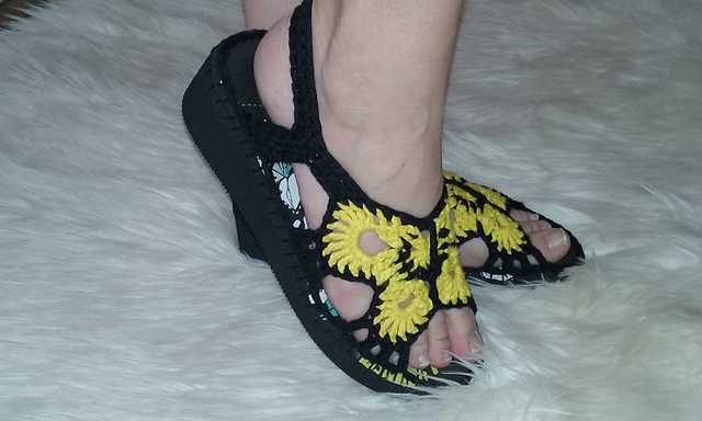 Ravelry: Butterfly Flip Flop Wedges pattern by Jamie Mullenix