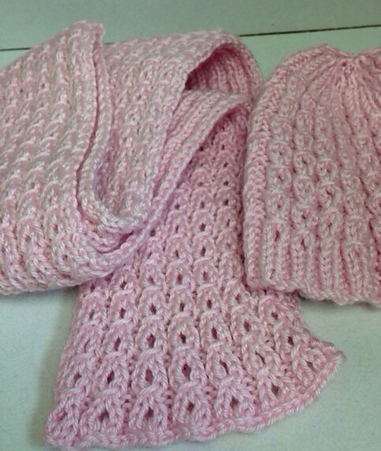 Ravelry: Mindy's Mock Cable scarf pattern by Jandy Prins