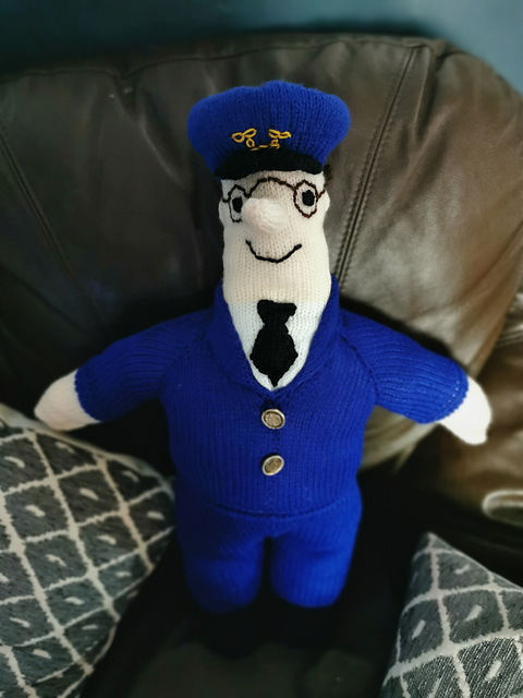 Ravelry: Postman Pat pattern by Joy Gammon