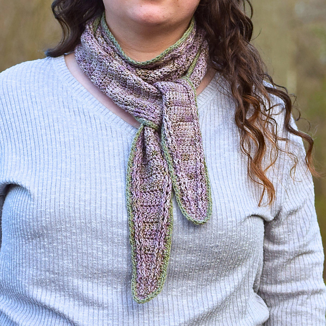 Ravelry: Clara Neck Scarf pattern by Janet Pippin