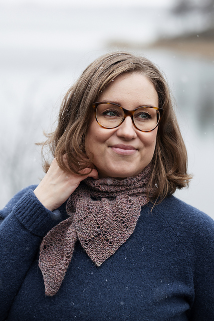 Ravelry: Moonrise pattern by Janina Kallio