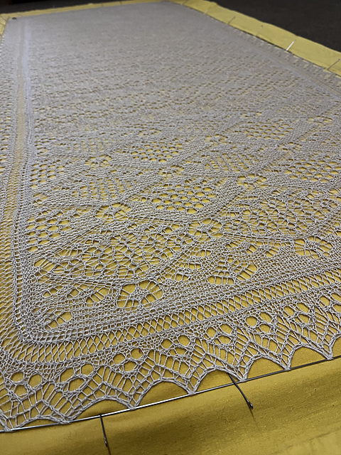 Ravelry: Janta's 19 Shell Grid and Spider Webs Puzzle