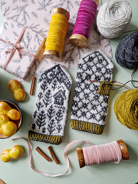 Ravelry: Julvanten 2024 pattern by Maja Karlsson