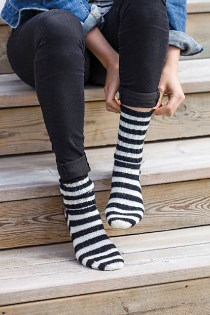 Ravelry: 91622. RANDIGA RAGGSOCKOR I MINIRAGGI pattern by Järbo