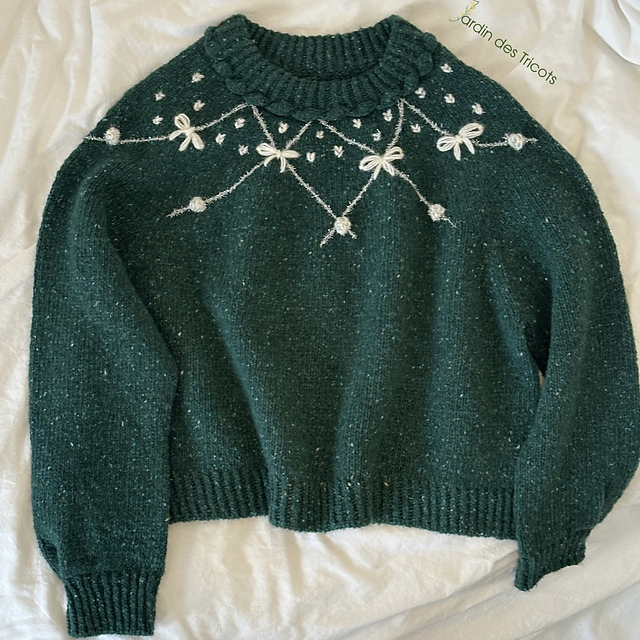 Ravelry: Sapin Sapin ! Sweater pattern by Jardin des Tricots
