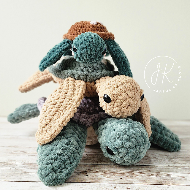 Ravelry: Tikki the Sea Turtle pattern by Chung Yang