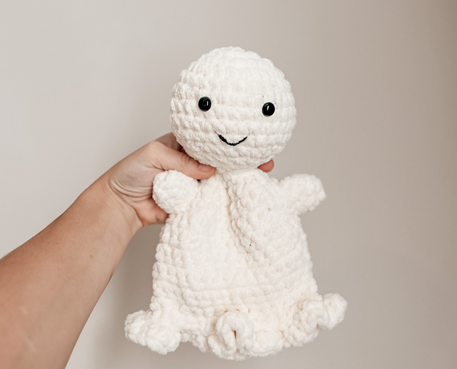 Ravelry: Luna the Mini Ghost Snuggler pattern by Cecelia Gandy