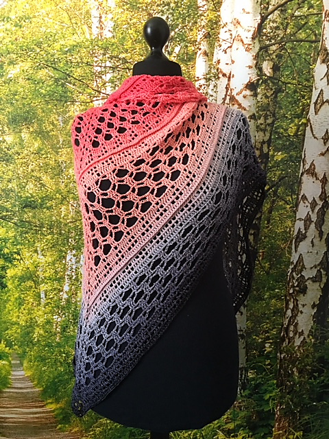 Ravelry: Dimholt pattern by Jasmin Räsänen