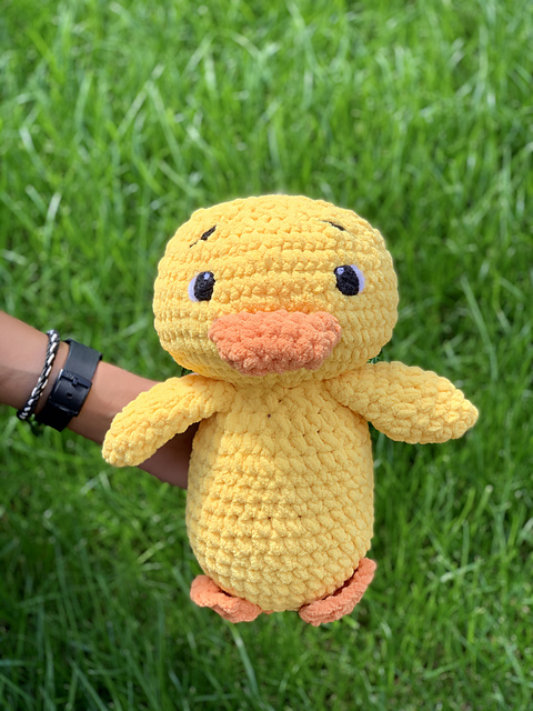 Ravelry: Hubert the duck pattern by Jamie Munthali