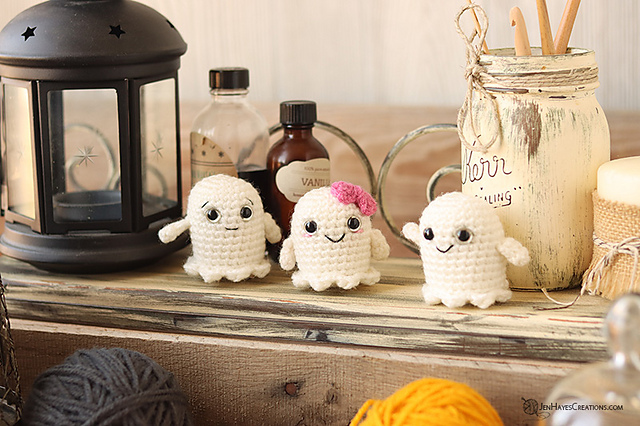 Ravelry: Small Ghost pattern by Jen Hayes