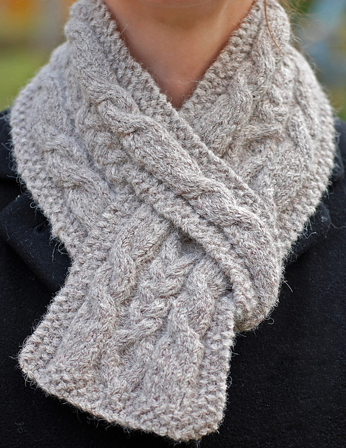 Ravelry: Hiawatha Pull-Through Cable Scarf pattern by Jenni Lansing
