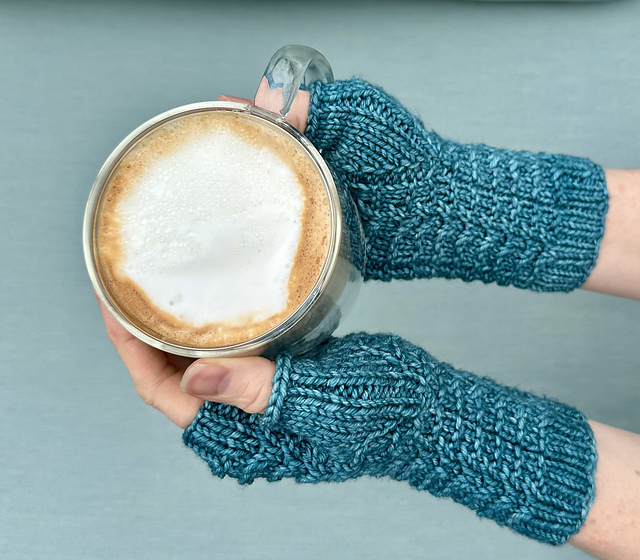 Ravelry: Chimney Tops Trail Mitts pattern by Jennifer Myrick