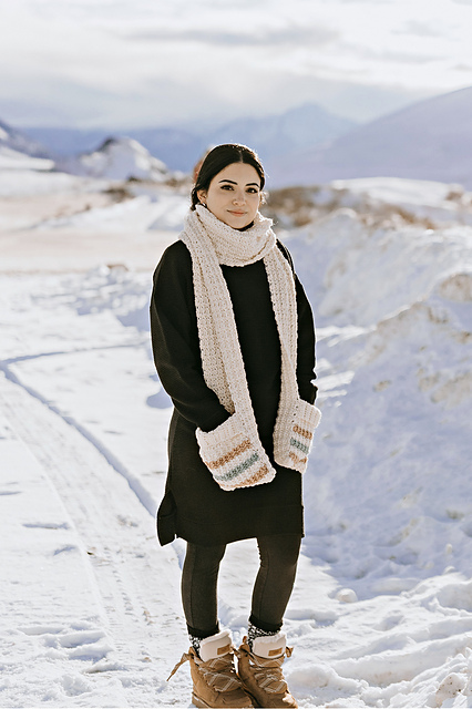 Ravelry: Easy Crochet Pocket Scarf pattern by Jennifer Renaud