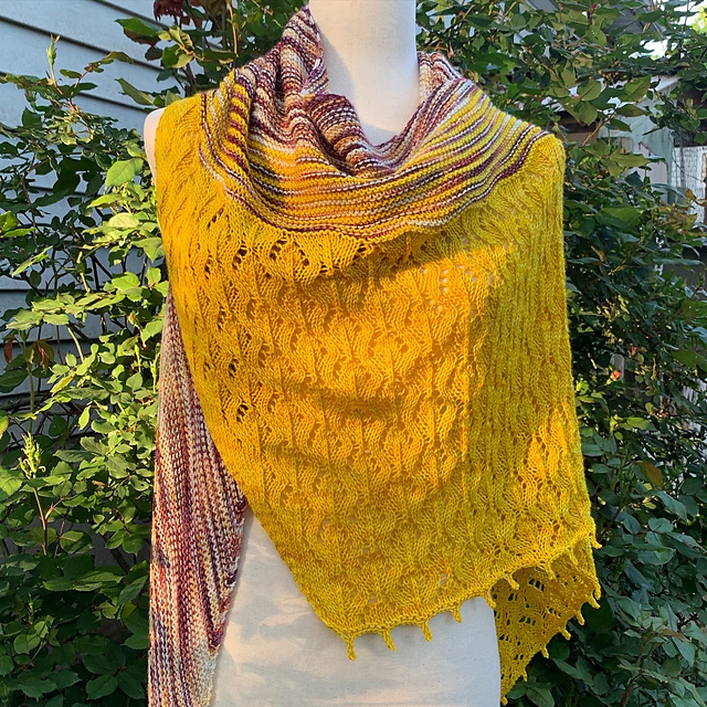 Ravelry: Solstice pattern by Jennifer Tipton