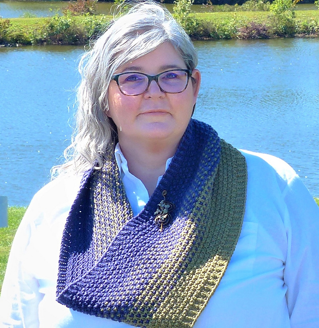 Ravelry: Ursula Thistle Cowl pattern by Jennifer Tipton