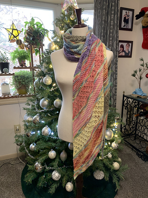 Ravelry: Joyful pattern by Jennifer Tipton