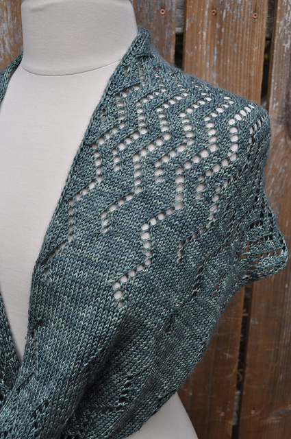 Ravelry: Scattered Showers Loop pattern by Jennifer Chase-Rappaport