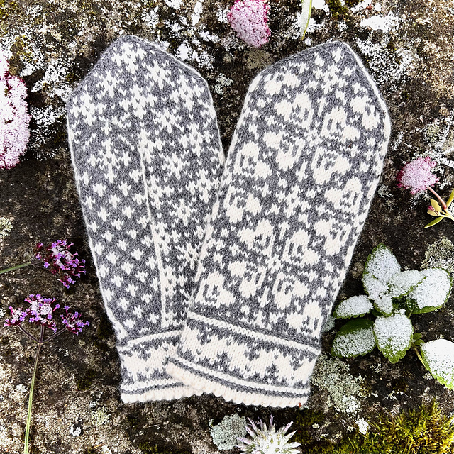 Ravelry: Snowflake (Flinga) pattern by JennyPenny