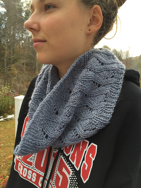 Ravelry: Crest of the Wave Cowl pattern by Deb Elen