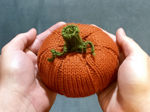 Ravelry: Perfect Pumpkin Trio pattern by Jeremy Butcher