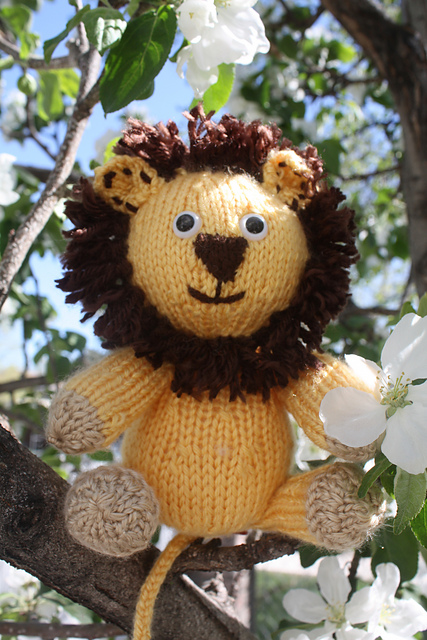 Ravelry: Larry Lion pattern by Tat'sgrans Treasures
