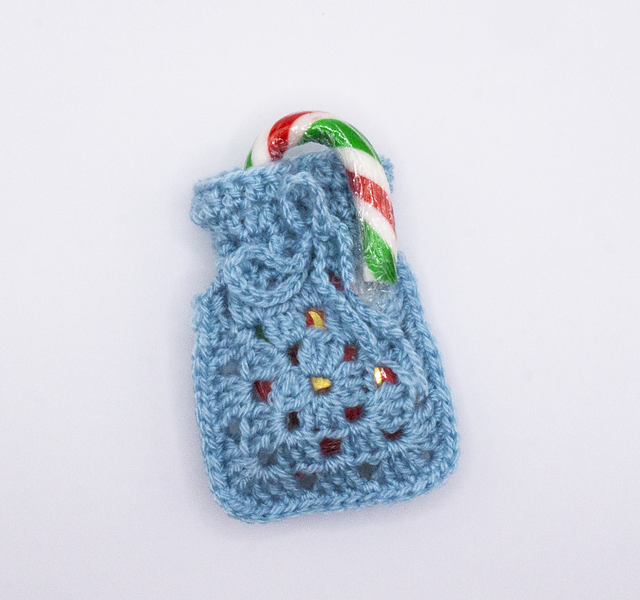 Ravelry: Granny Square Pouch pattern by Jesscrafting