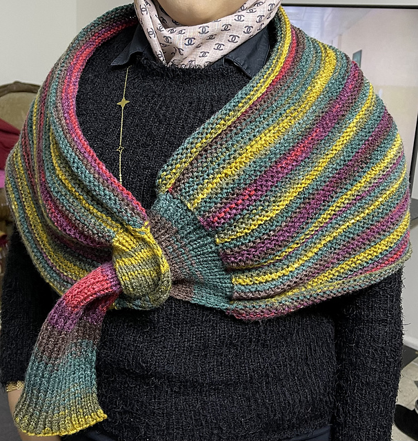Ravelry: JessicaJean's Stripey Wager Welt Wrap